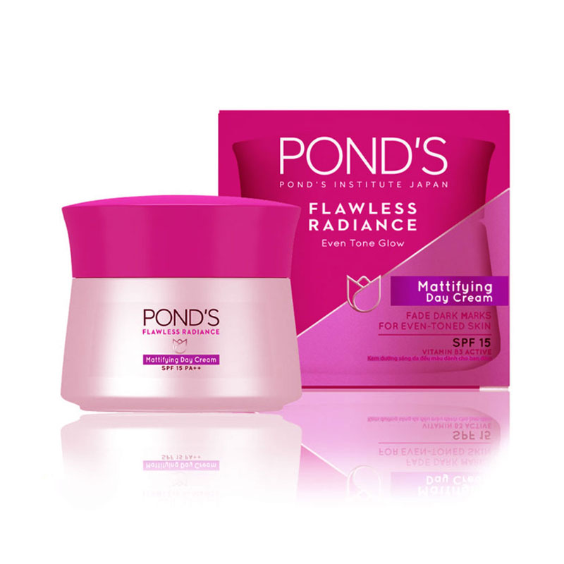 Buy ponds flawless radiance mattifying day cream spf 15 gm at best ...